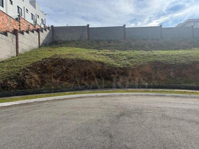 Terreno em Condomínio de Alto Padrão