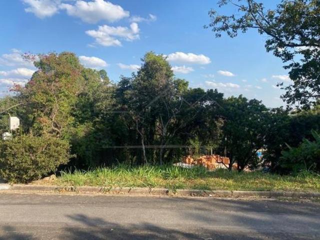 Terreno em Condomínio de Alto Padrão com 937,56m² na Marambaia, Vinhedo SP Aproveite essa Oportuni