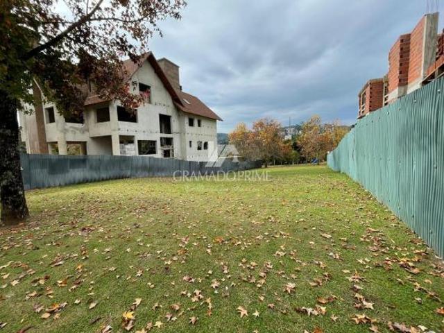 TERRENO EM CONDOMÍNIO DE ALTO PADRÃO EM GRAMADO