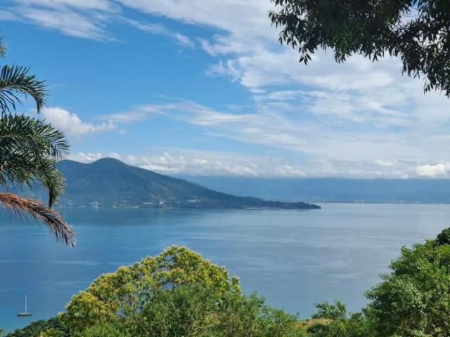 Terreno em Condomínio de Alto Padrão em Ilhabela SP