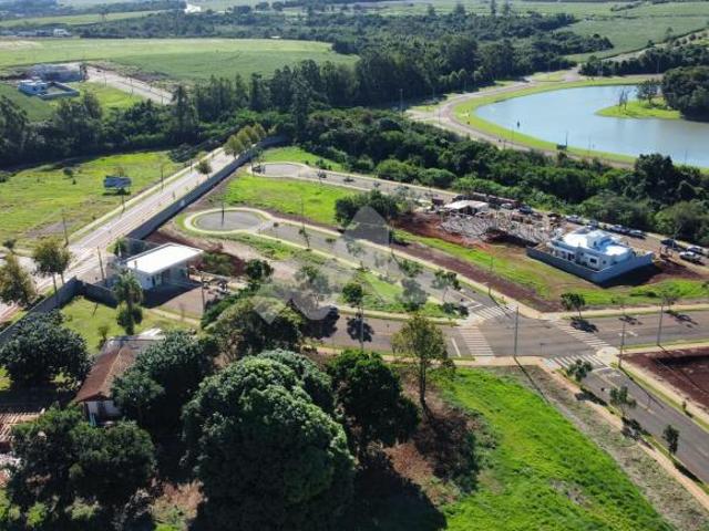 Terreno em condomínio de alto padrão em Toledo PR, com 509 m privativos
