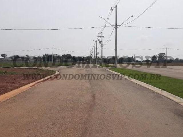 Terreno em Condomínio de Alto Padrão no Jardim Colonial, Araçoiaba da Serra SP: 250,00 m² de Oportun