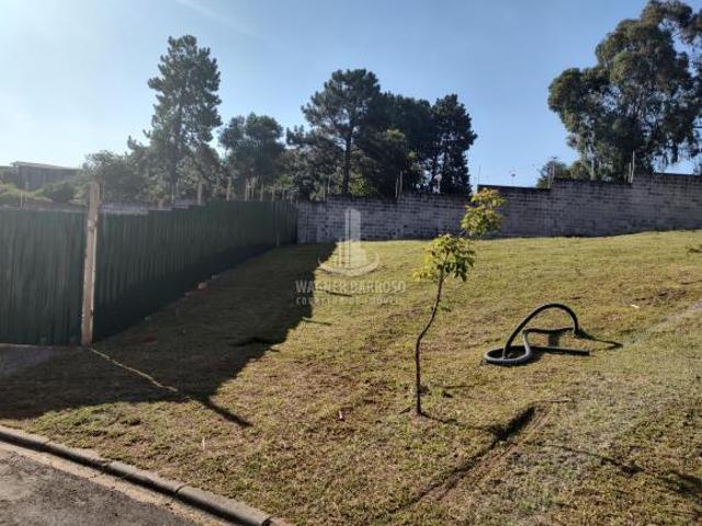 Terreno em Condominio de Alto Padrão no Umbará, Cu