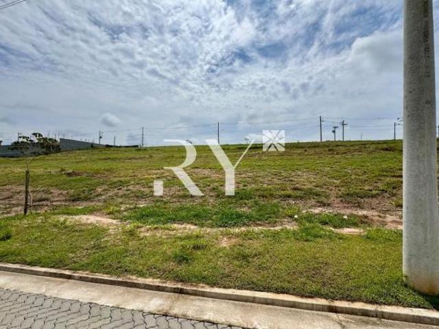 Terreno em Condomínio de Alto Padrão no Urbanova São José dos Campos SP 330m² de área!