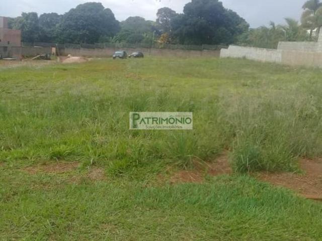 Terreno em Condomínio de Luxo à Venda em Jaguariúna SP 1.600m² no Loteamento São Pedro