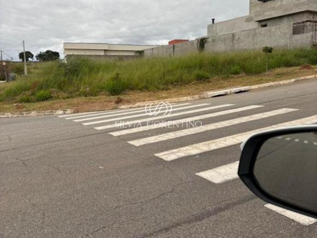 Terreno em Condomínio de Luxo com 852m² no Centro de Taubaté SP Oportunidade Única!