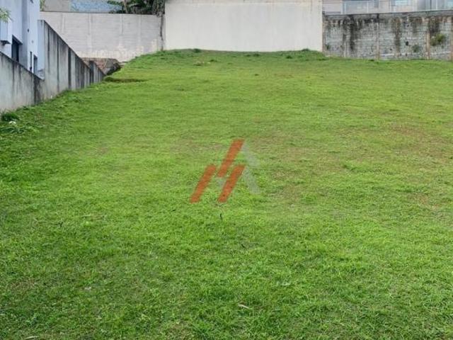 Terreno em Condomínio de Luxo em Alphaville, Santana de Parnaíba SP 380,00 m² de Área