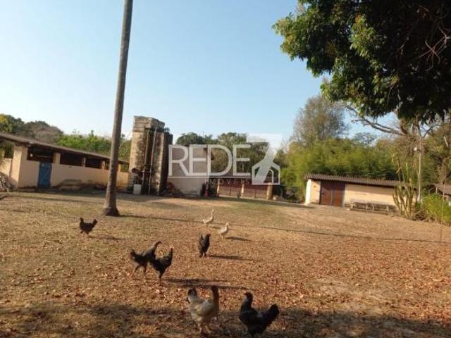 Terreno em Condomínio de Luxo em Campinas SP: 2 quartos, 1 sala, 1 banheiro, 5 vagas de garagem e 8