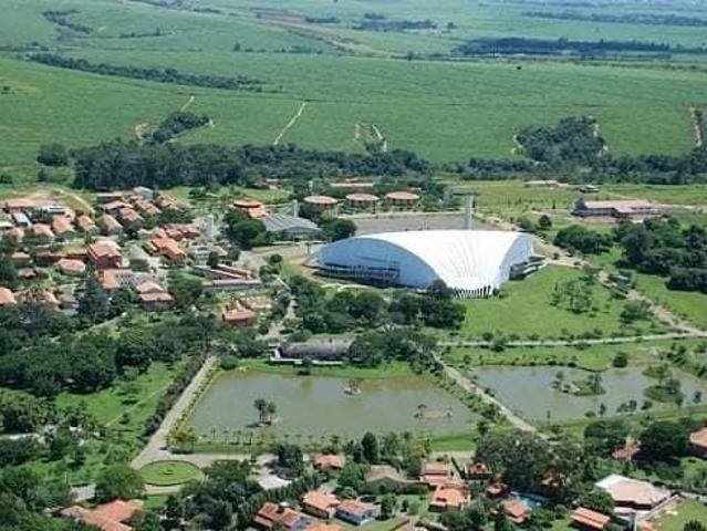 Terreno em Condomínio de Luxo na Estância Árvore da Vida, Sumaré SP: 500m² de Puro Encanto!