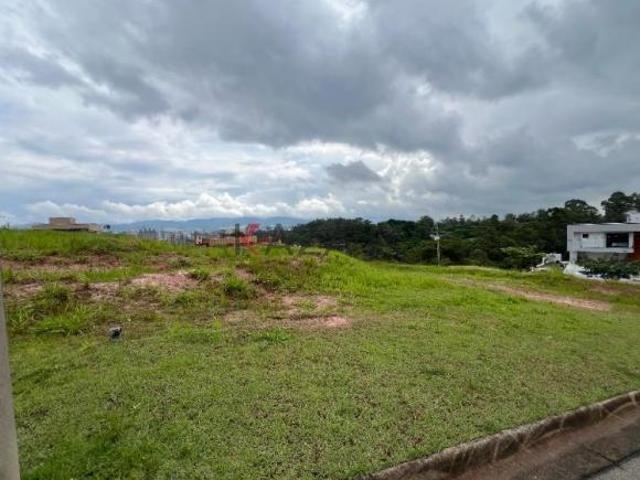 Terreno em Condomínio de Luxo no Bosque do Horto, Jundiaí SP 700 m² de Pura Exclusividade!