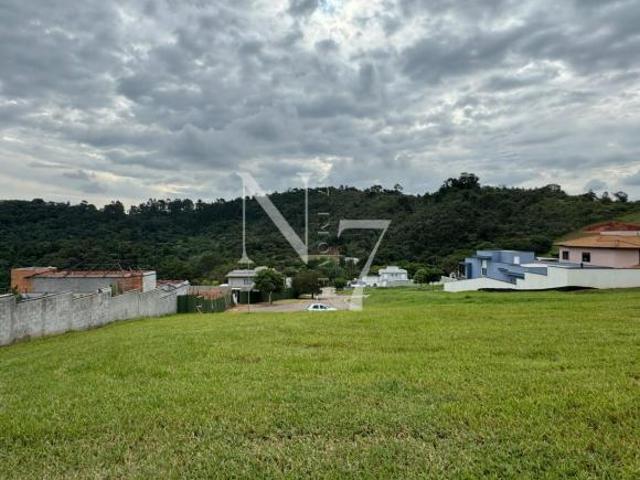 Terreno em Condomínio dentro da cidade
