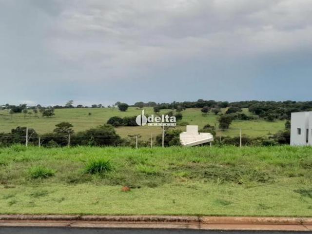 Terreno em condomínio disponível para venda no bairro Granja Marileusa em Uberlândia MG