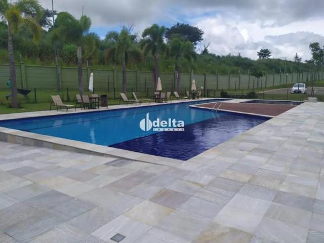 Terreno em condomínio disponível para venda bairro Granja Marileusa em Uberlândia MG