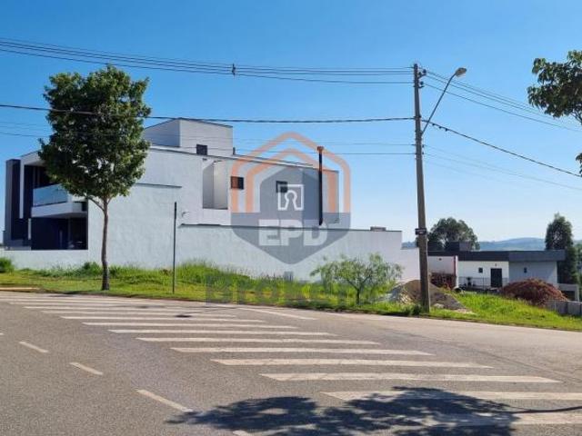 Terreno em Condominio em Loteamento Residencial e Comercial Horto Florestal.
