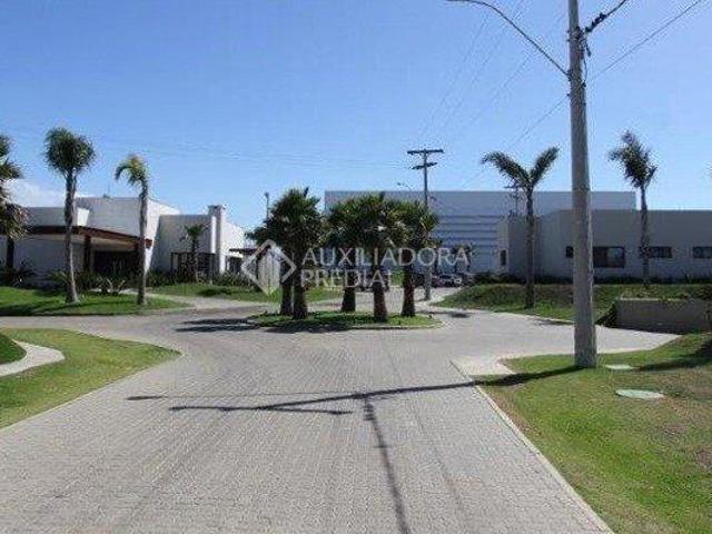 Terreno em Condomínio em Torres