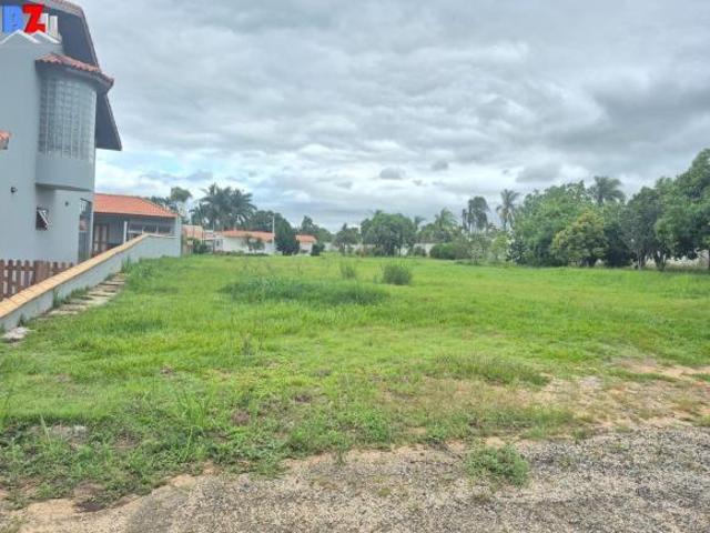 Terreno em Condomínio em Villa das Orquideas, Iperó/SP