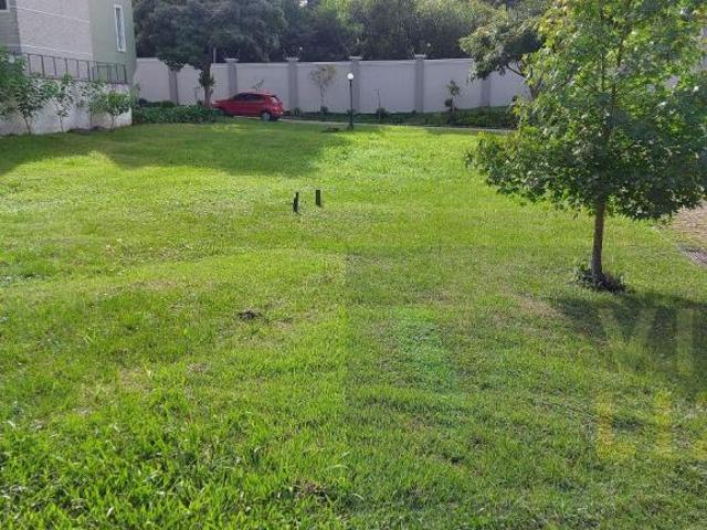 Terreno em Condomínio Exclusividade, natureza e localização privilegiada no Santo Inácio