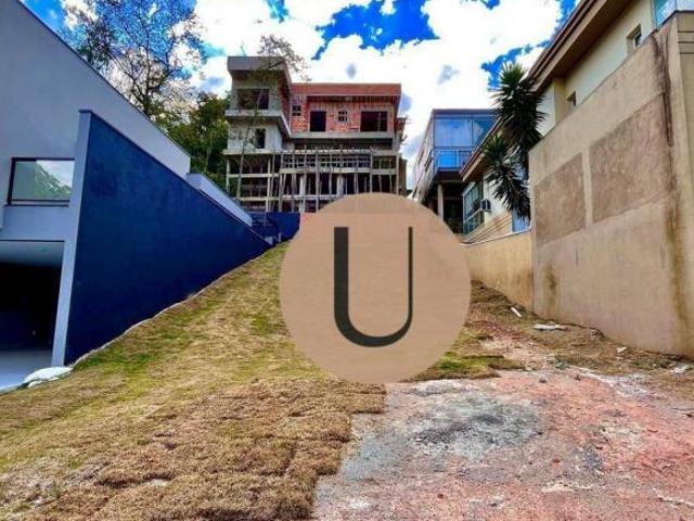 Terreno em Condomínio Fechado!