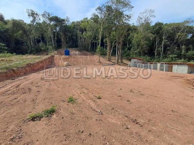 Terreno em condomínio fechado!