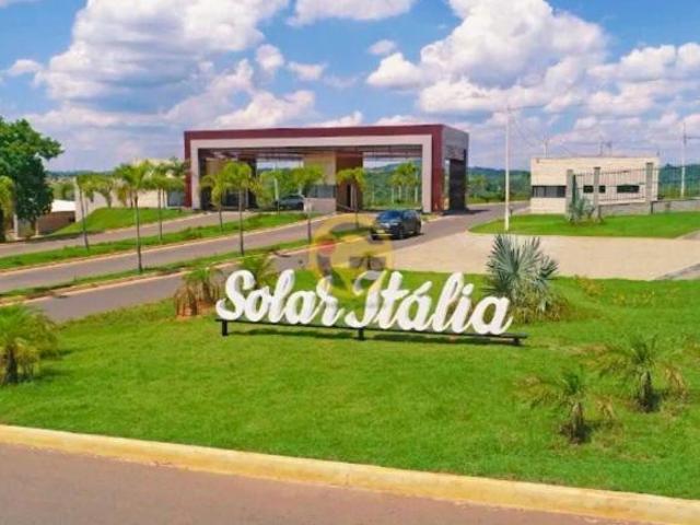 TERRENO EM CONDOMÍNIO FECHADO – 3 LOTES JUNTOS 900M² – OPORTUNIDADE ÚNICA