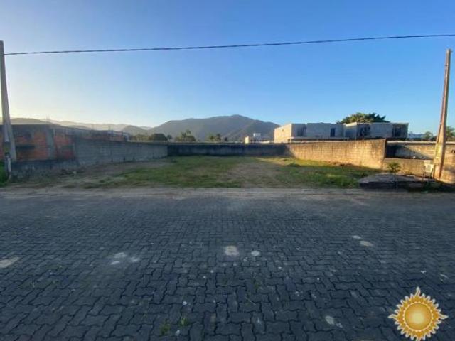 Terreno em Condomínio Fechado com 500 m², aterrado, murado, aceita carro ou imóvel !