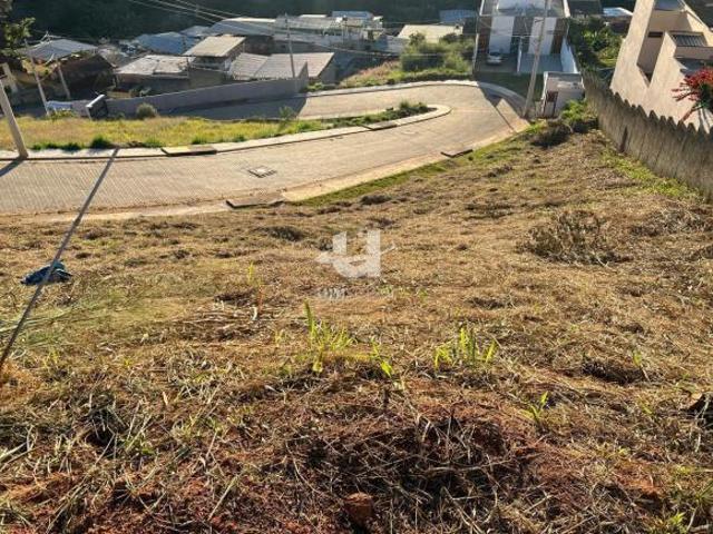 Terreno em condomínio fechado com 510m2 no Bairro São Pedro Juiz de Fora MG