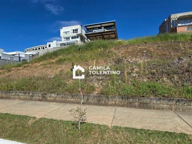 Terreno em Condomínio Fechado de Alto Padrão