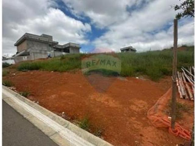 Terreno em Condomínio Fechado em Arujá, SP