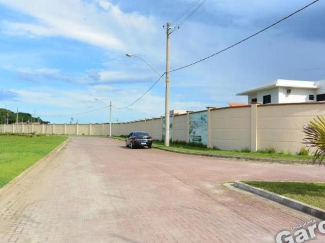Terreno em condomínio fechado em Peruíbe