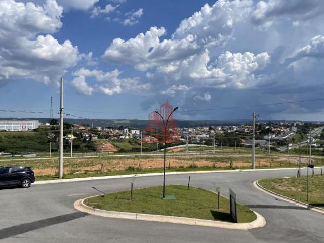 Terreno em Condomínio Fechado no Club Life Granja Vianna – Cotia/SP