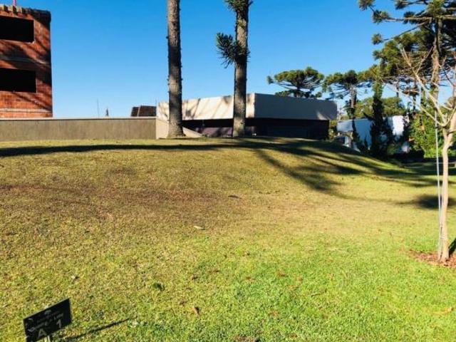 TERRENO EM CONDOMÍNIO NO CENTRO DE CANELA RS COM 701,81M²