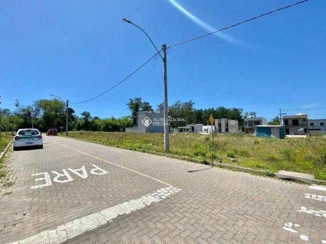 Terreno em condomínio no bairro Hípica