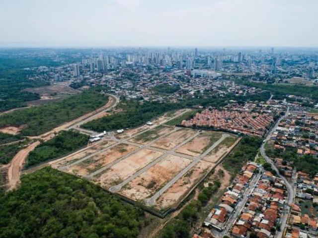 Terreno em Condomínio no Santa Rosa
