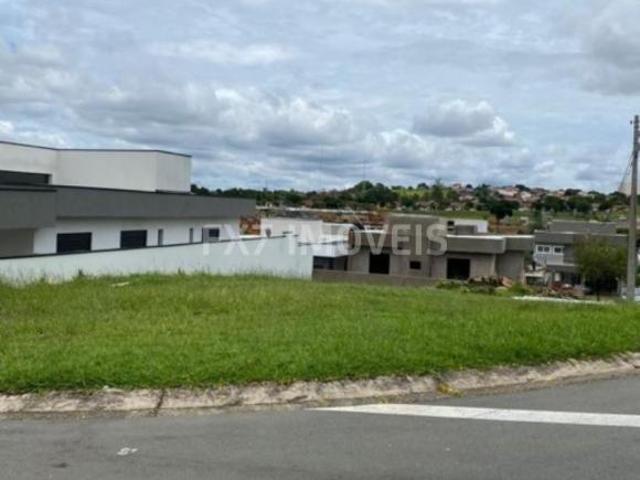 Terreno em condomínio no Swiss Park, Campinas SP: 402m² de área para construção!