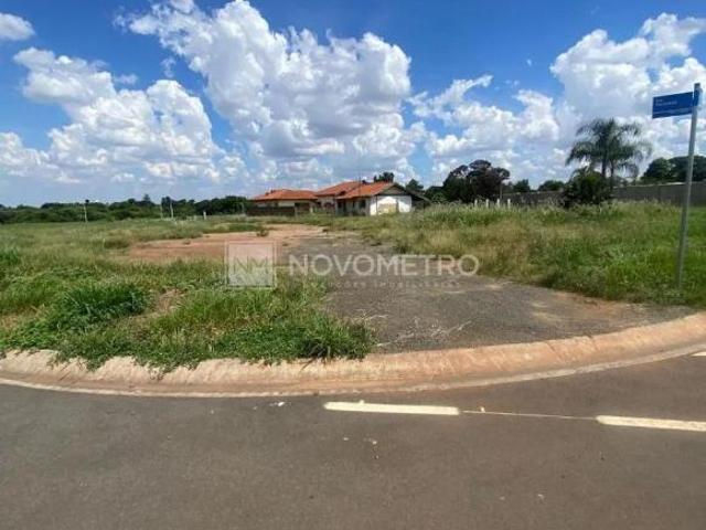 Terreno em Condomínio Santa Terezinha