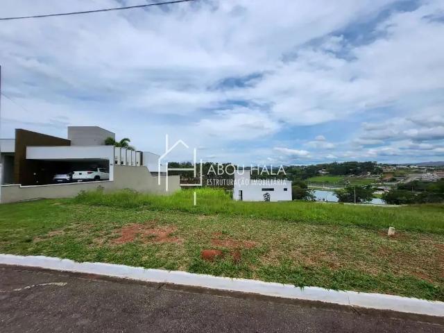 Terreno em Condomínio para Venda em Taubaté/SP Campos do Conde