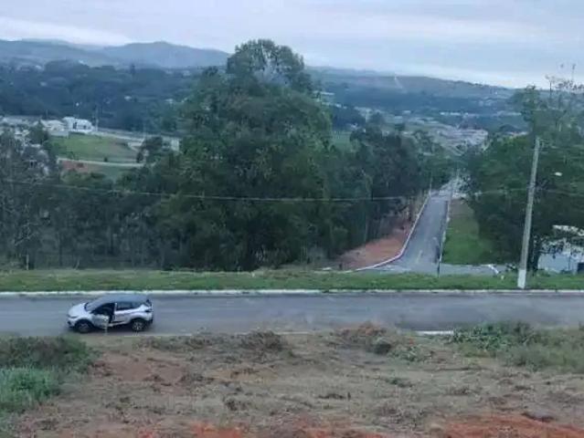 Terreno em Condomínio para Venda em Taubaté/SP Campos do Conde