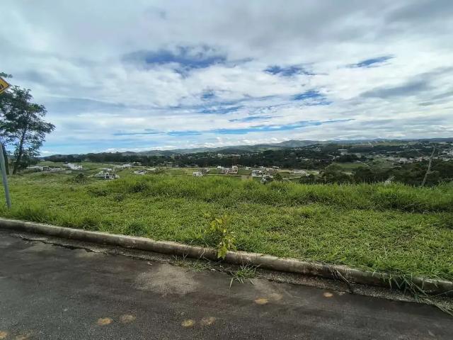 Terreno em Condomínio para Venda em Taubaté/SP Campos do Conde