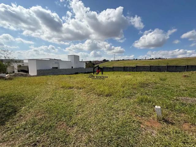 Terreno em Condomínio para Venda em Taubaté/SP Campos do Conde