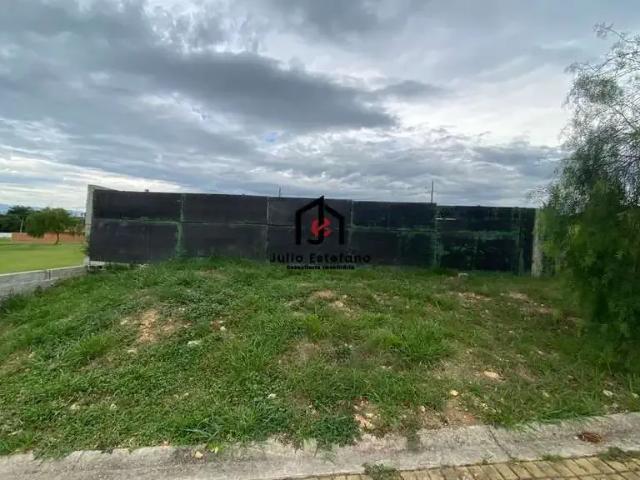 Terreno em Condomínio para Venda em Taubaté/SP Chácara São Félix