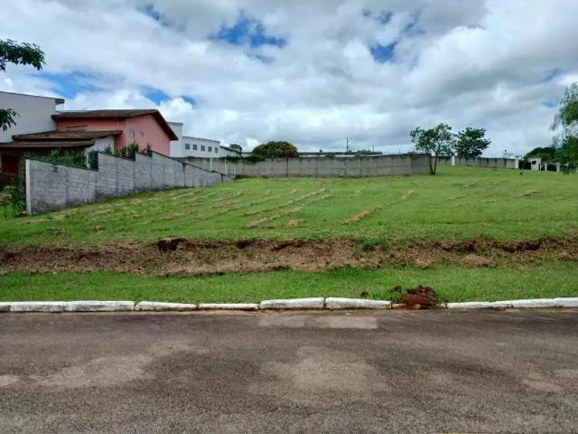 Terreno em Condomínio para Venda em Taubaté/SP Chácaras Cataguá