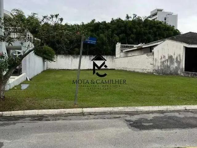 Terreno em Condomínio para Venda em Taubaté/SP Jardim das Nações