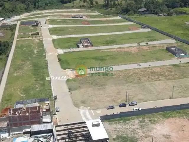 Terreno em Condomínio para Venda em Taubaté/SP Piracangaguá