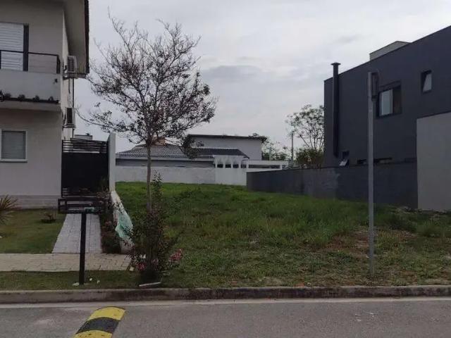 Terreno em Condomínio para Venda em Taubaté/SP Residencial Ouroville