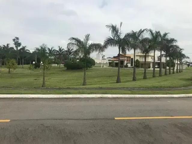 Terreno em Condomínio para Venda em Taubaté/SP Residencial Verdes Vales