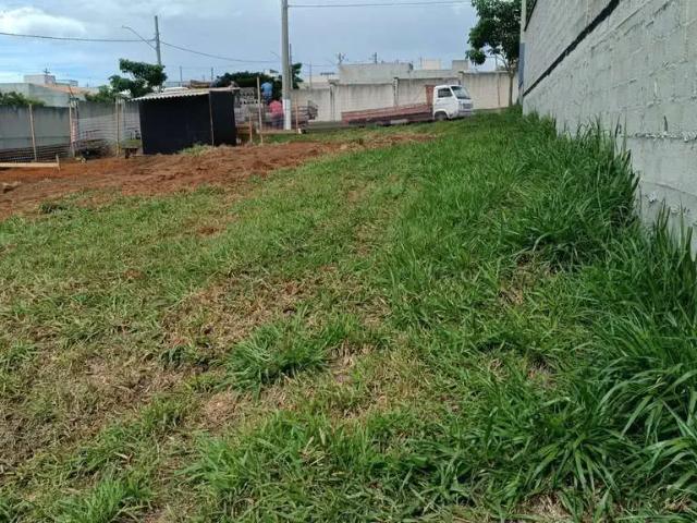 Terreno em Condomínio para Venda em Taubaté/SP Vale dos Cristais