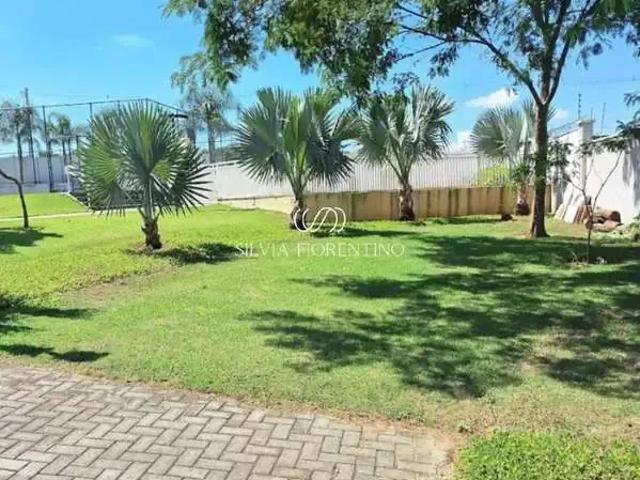 Terreno em Condomínio para Venda em Taubaté/SP Vale dos Cristais
