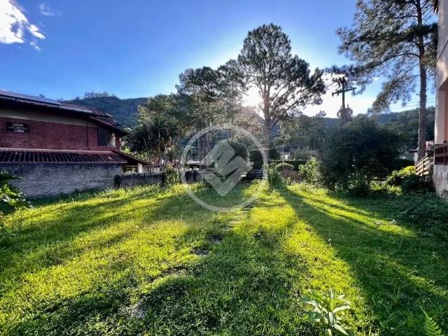Terreno em Condomínio para Venda em Teresópolis/RJ Parque do Imbui