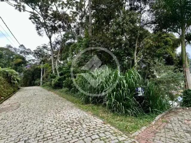 Terreno em Condomínio para Venda em Teresópolis/RJ Parque do Imbui