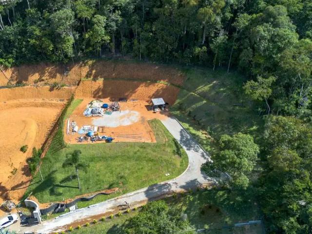Terreno em Condomínio para Venda em Teresópolis/RJ Parque do Imbui